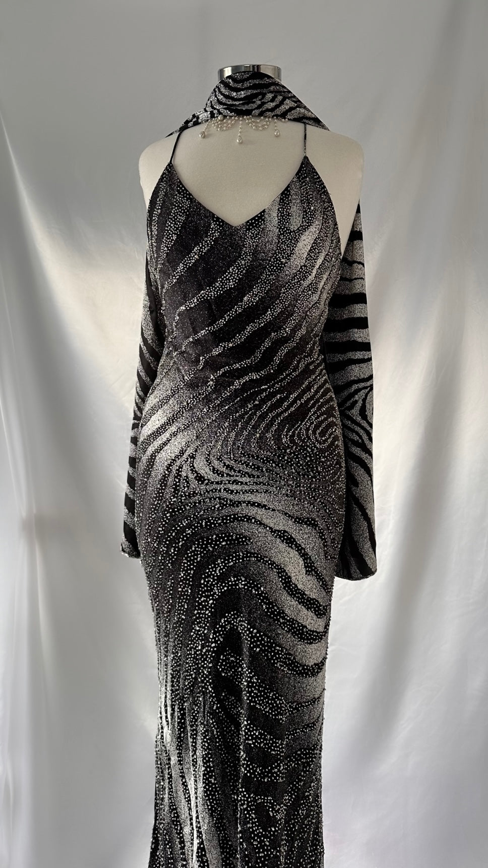 ZEBRA PRINT SILK EMBELLISHED BACKLESS GOWN & SCARF SET – Xoxofitz